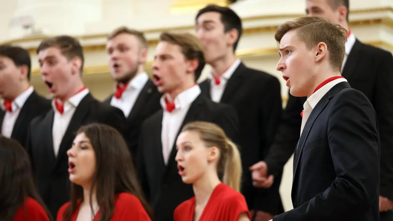 Best Colleges For Vocal Performance [14 Leading Colleges]